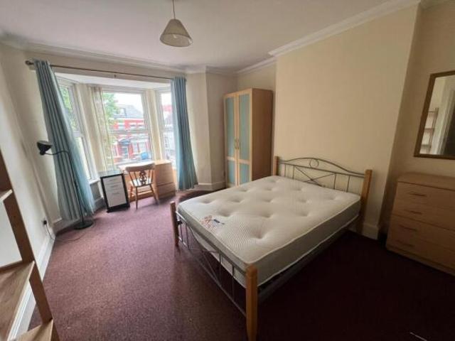 3 bedroom detached house for rent in Richmond Road, Roath, Cardiff, CF24