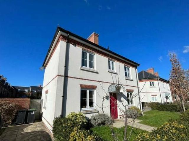 3 bedroom detached house for rent in Rushton Way Wimborne BH21