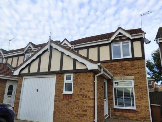 3 Bedroom Detached House For Rent In Wootton