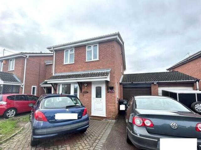 3 Bedroom Detached House For Rent In Worcester