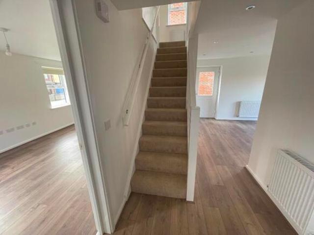 3 bedroom detached house for rent in Wansford Grove, Hull, East Riding Of Yorkshire, HU9