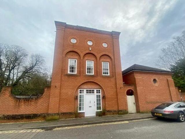 3 Bedroom Detached House For Rent In Warley
