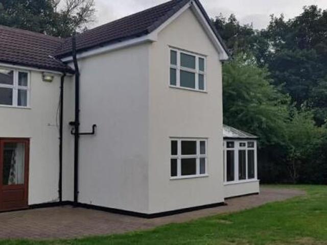 3 bedroom detached house for rent in Warning Tongue Lane, DONCASTER, DN4