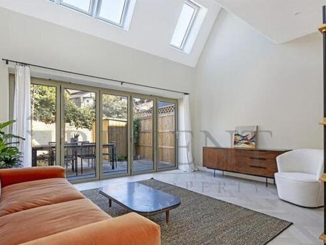 3 Bedroom Detached House For Rent In West Green Place