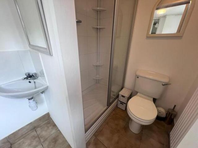 3 bedroom detached house for rent in Westerham Close, Stoke on Trent, ST4