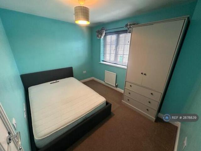 3 bedroom detached house for rent in Wilfred St, Manchester, M40