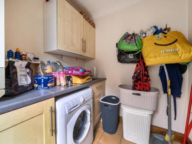 3 bedroom detached house for rent in Winchester Road, Orpington, Kent, BR6