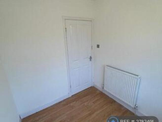 3 bedroom detached house for rent in Wyvern Avenue, Leicester, LE4