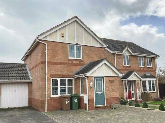 3 bedroom detached house for rent in Thornham Way Eastrea PE7