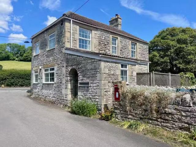 3 bedroom detached house for rent in Timsbury, Bath, BA2