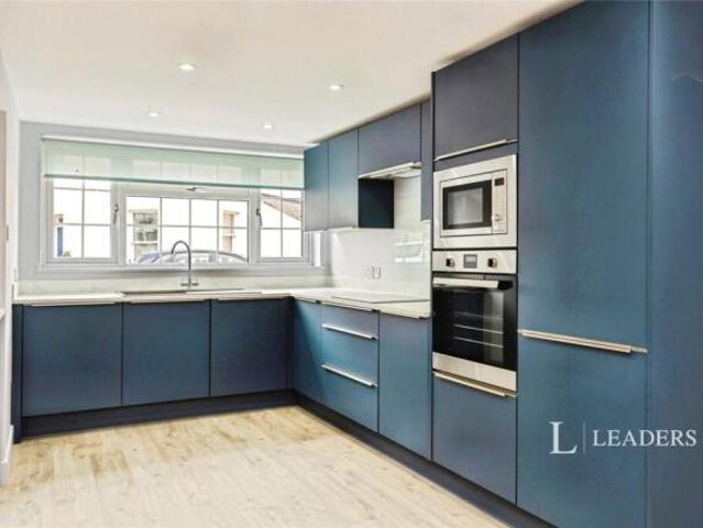 3 bedroom detached house for rent in Tryes Road, Cheltenham, GL50