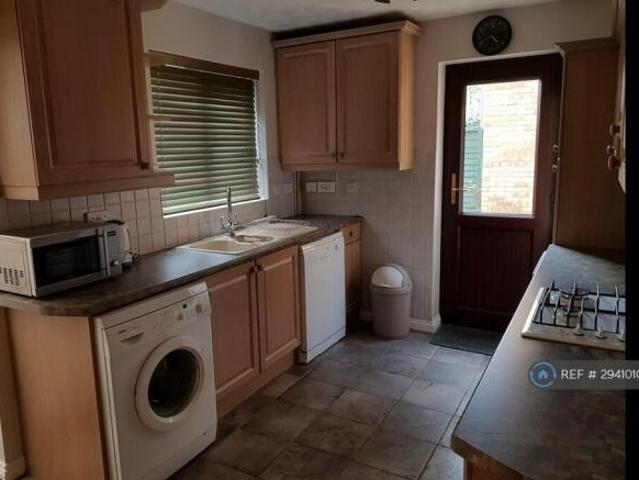 3 bedroom detached house for rent in Twinflower, Milton Keynes, MK7