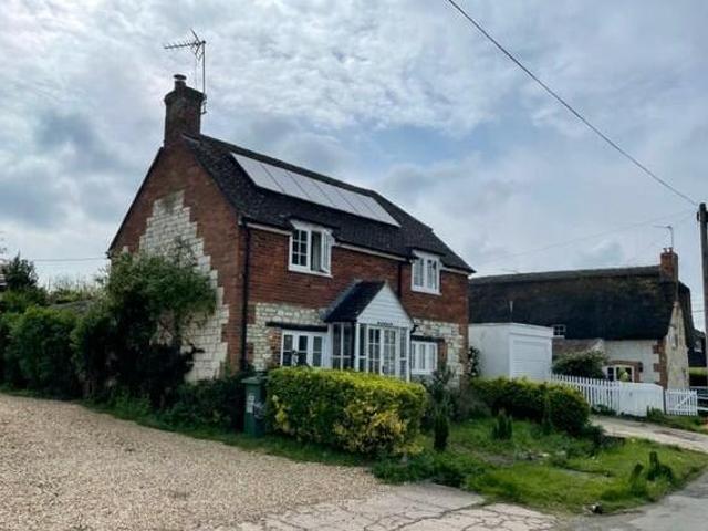 3 Bedroom Detached House For Rent In Uffington, Faringdon