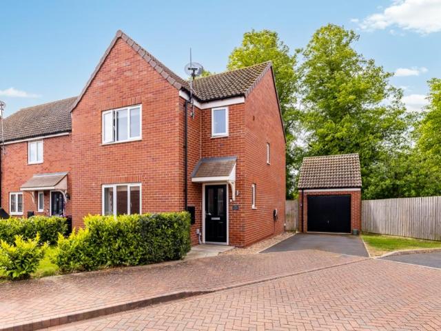3 bedroom detached house for sale