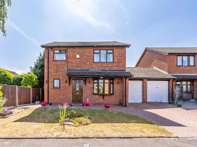 3 bedroom detached house for sale
