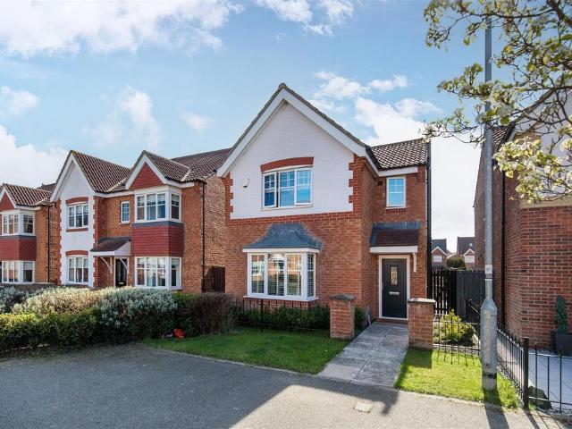 3 bedroom detached house for sale