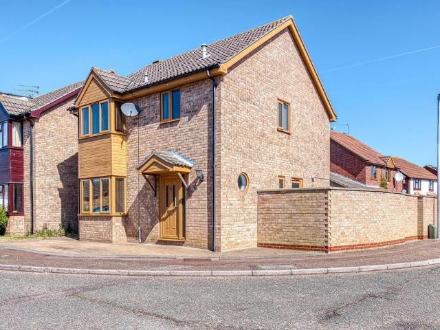 3 bedroom detached house for sale