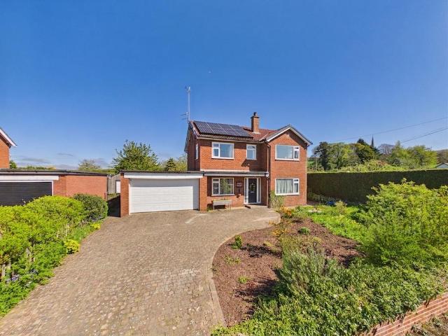 3 bedroom detached house for sale