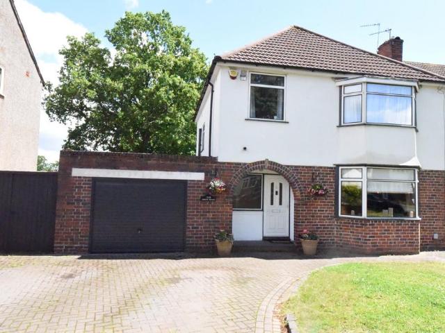 3 bedroom detached house for sale