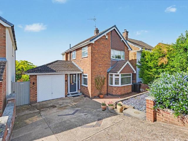 3 bedroom detached house for sale