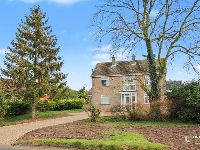 3 bedroom detached house for sale