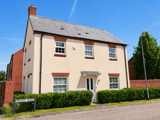 3 bedroom detached house for sale