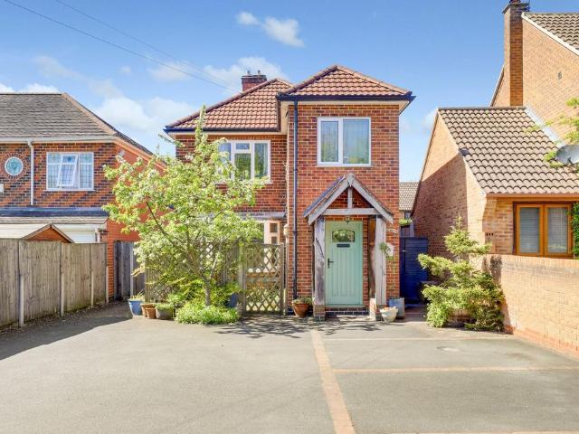 3 bedroom detached house for sale