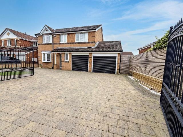 3 bedroom detached house for sale