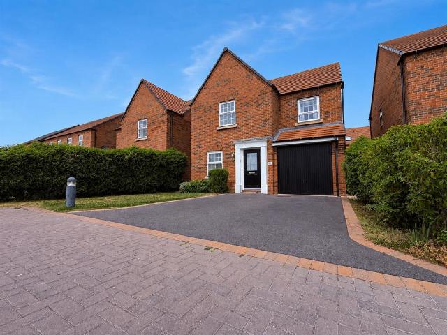 3 bedroom detached house for sale