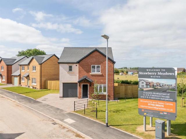 3 bedroom detached house for sale