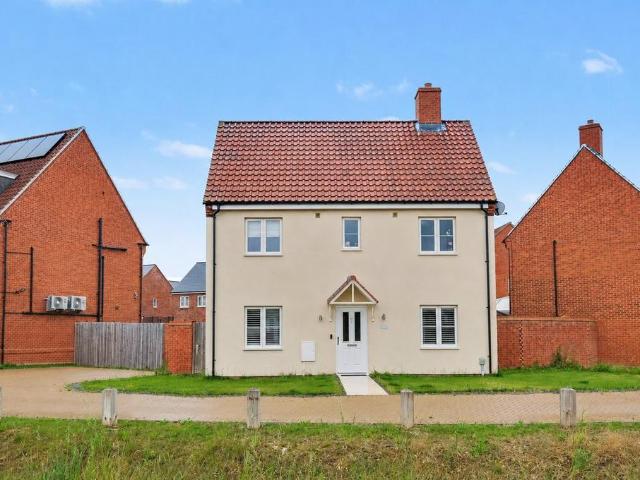 3 bedroom detached house for sale