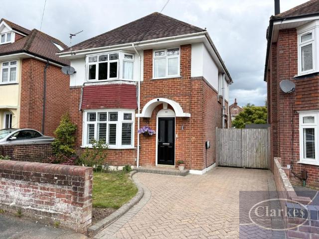 3 bedroom detached house for sale