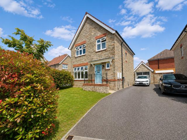 3 bedroom detached house for sale