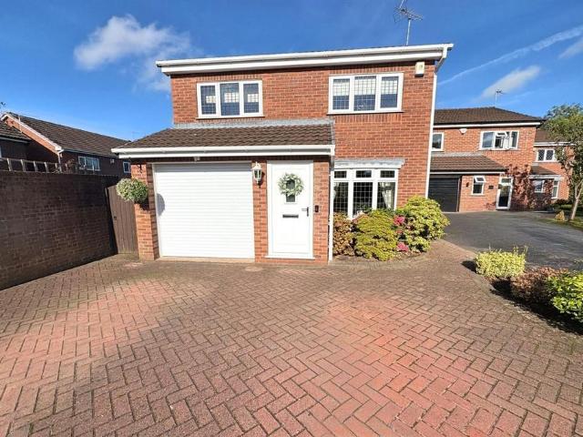 3 bedroom detached house for sale