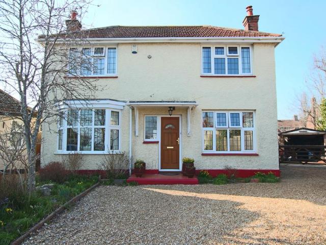 3 bedroom detached house for sale