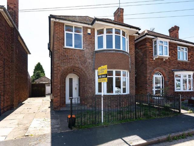 3 bedroom detached house for sale
