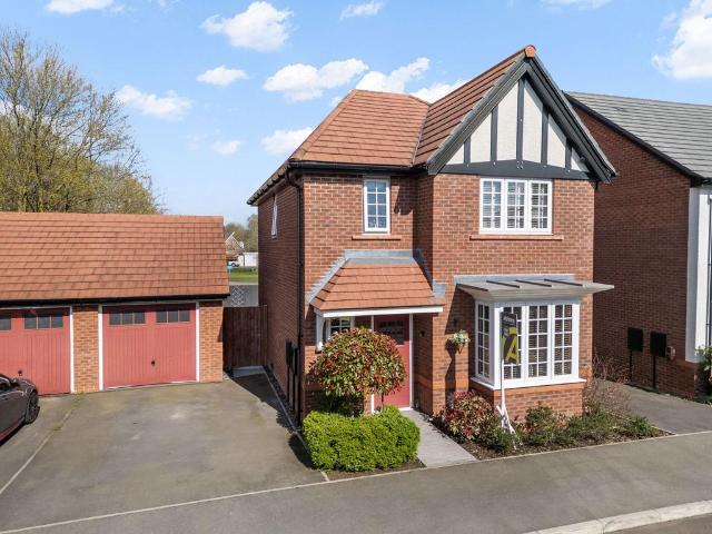 3 bedroom detached house for sale
