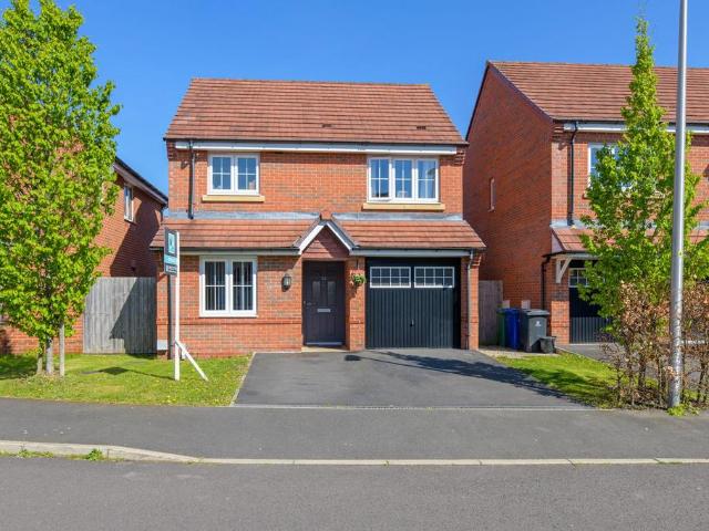 3 bedroom detached house for sale