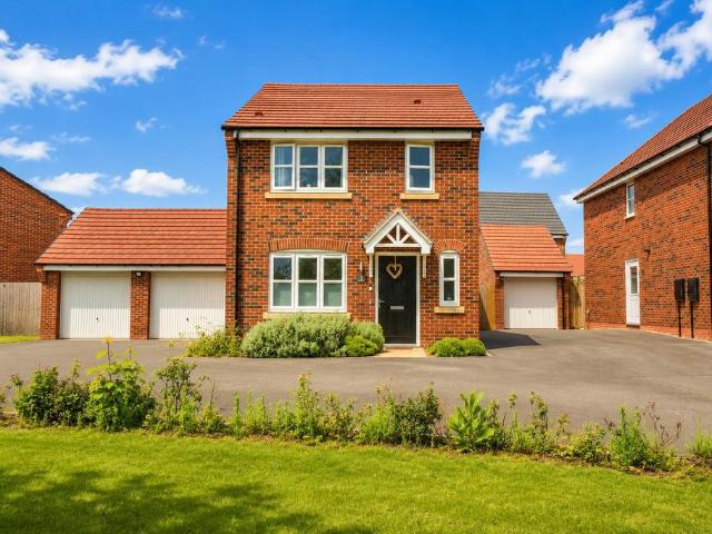 3 bedroom detached house for sale