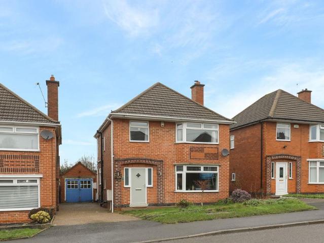 3 bedroom detached house for sale