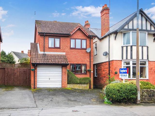 3 bedroom detached house for sale