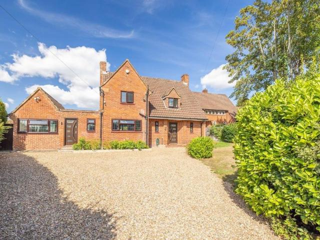 3 bedroom detached house for sale