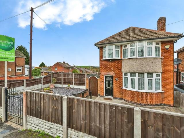3 bedroom detached house for sale