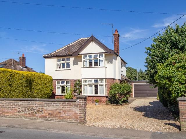 3 bedroom detached house for sale