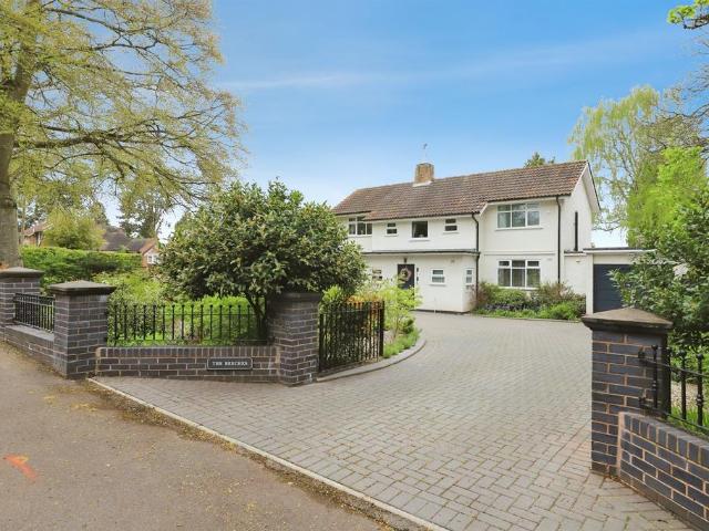 3 bedroom detached house for sale