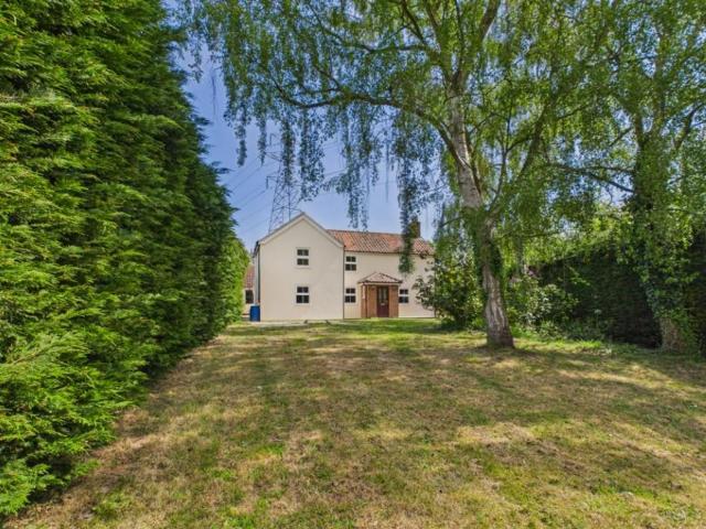 3 bedroom detached house for sale