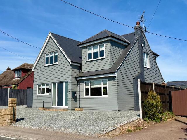 3 bedroom detached house for sale