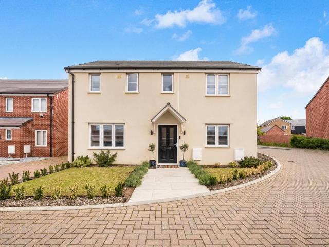 3 bedroom detached house for sale