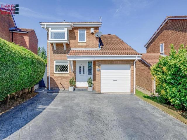 3 bedroom detached house for sale