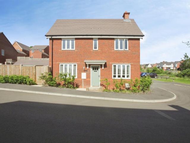 3 bedroom detached house for sale